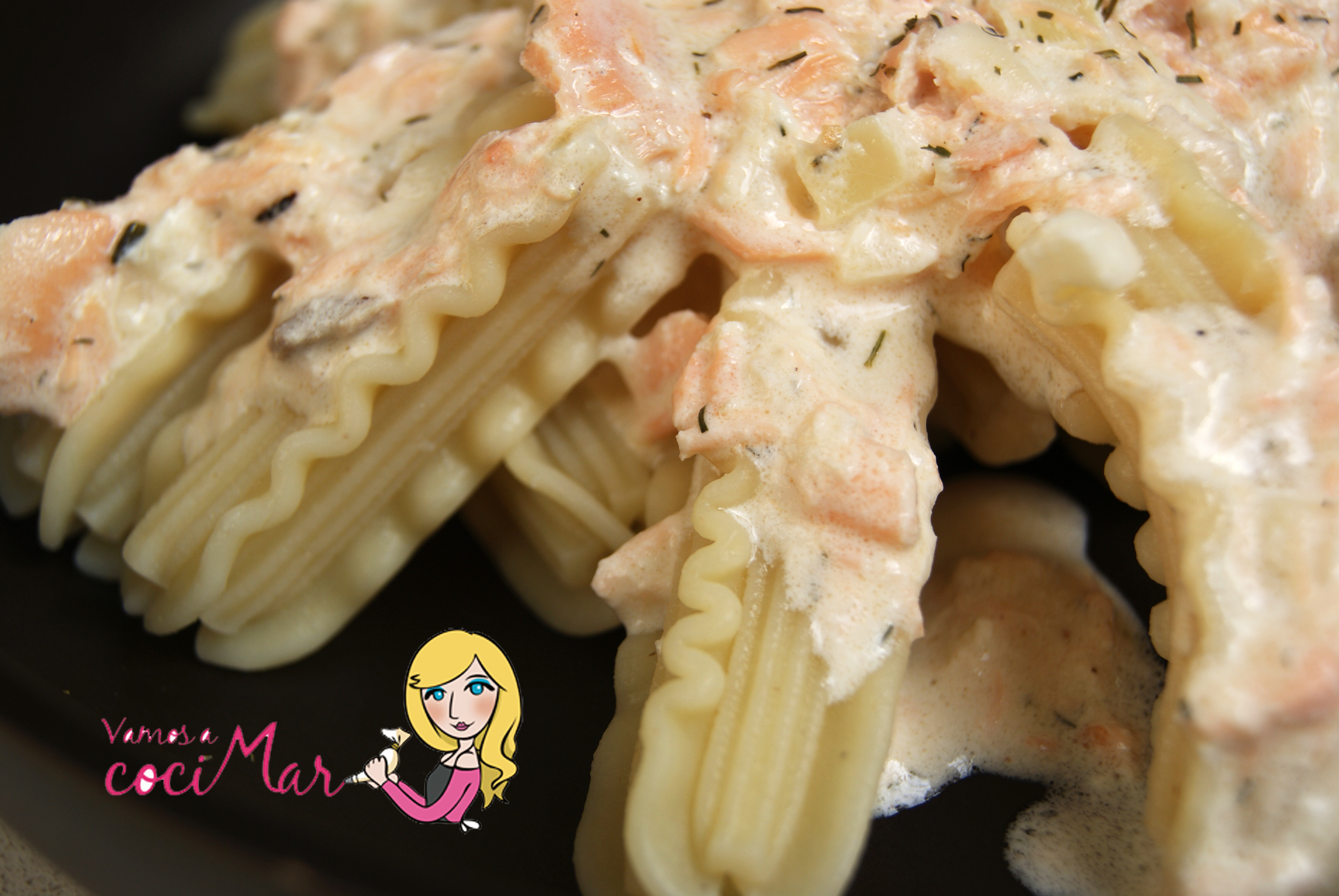 Pasta Capricci con salsa de yogur y salmón - Vamos a CociMar